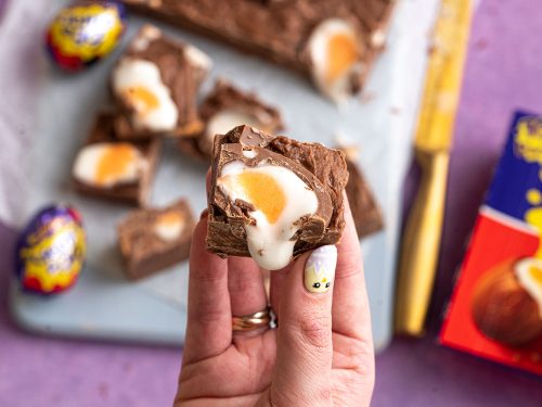 3 ingredient Creme Egg Fudge Recipe